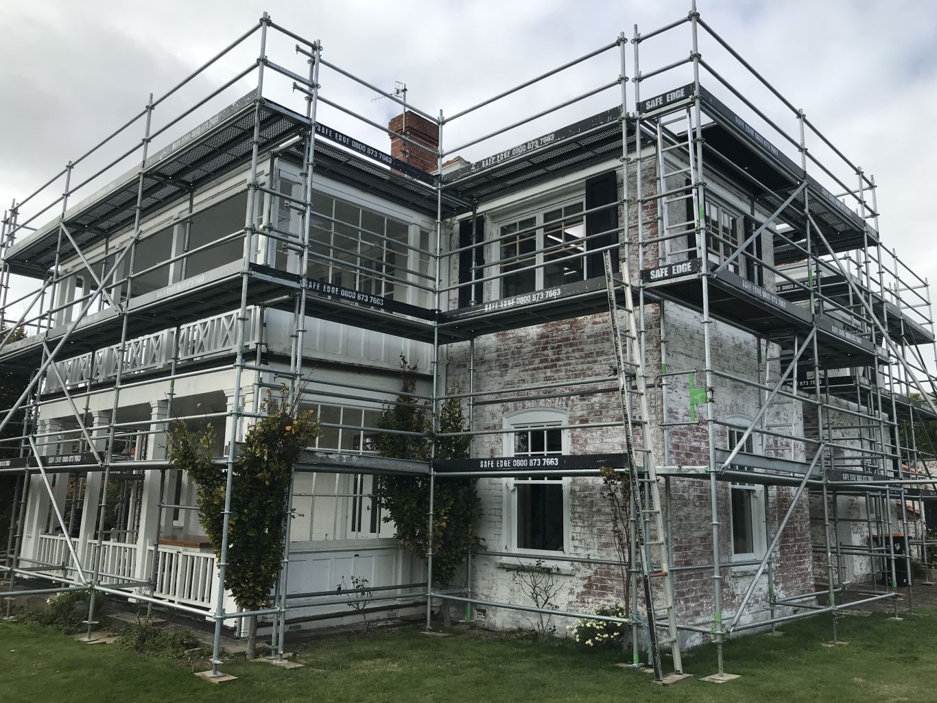 Safe Edge - Edge Protection | Scaffolding | Palmerston North | New ...